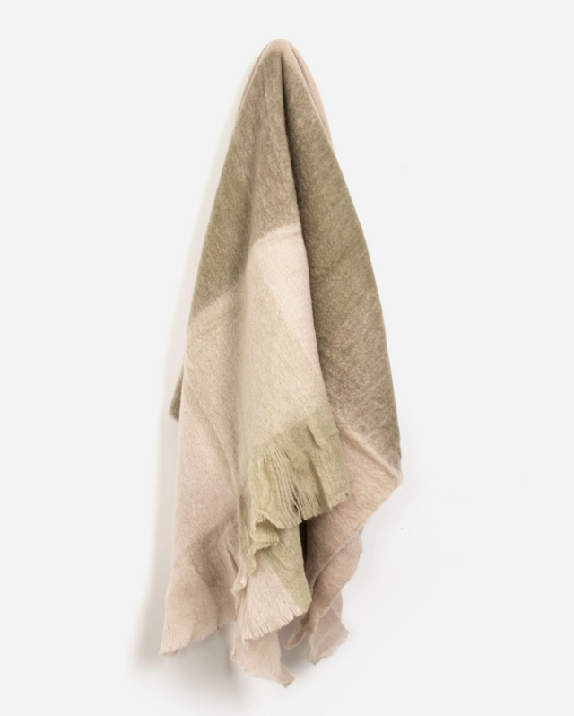 Florentine Sage Green Throw – Grace-greytown